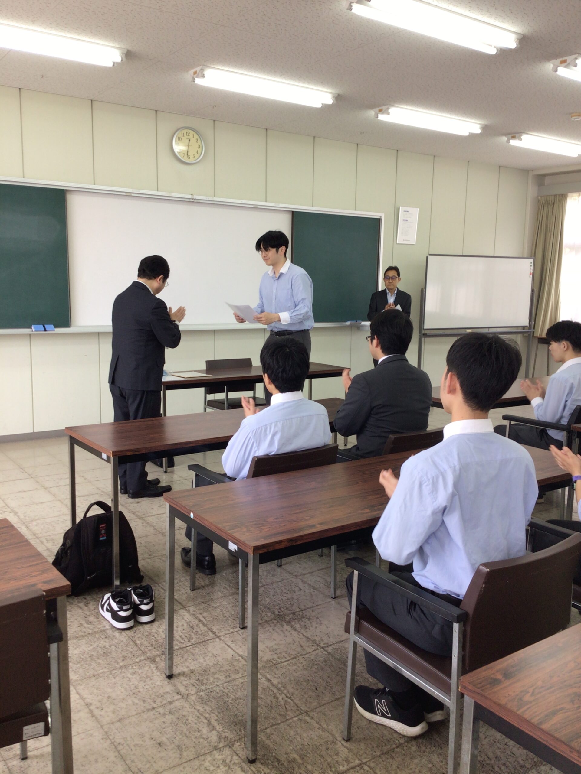 e.TEAM ANAによる内々定通知書授与式を実施しました。 | 中日本航空専門学校-cna