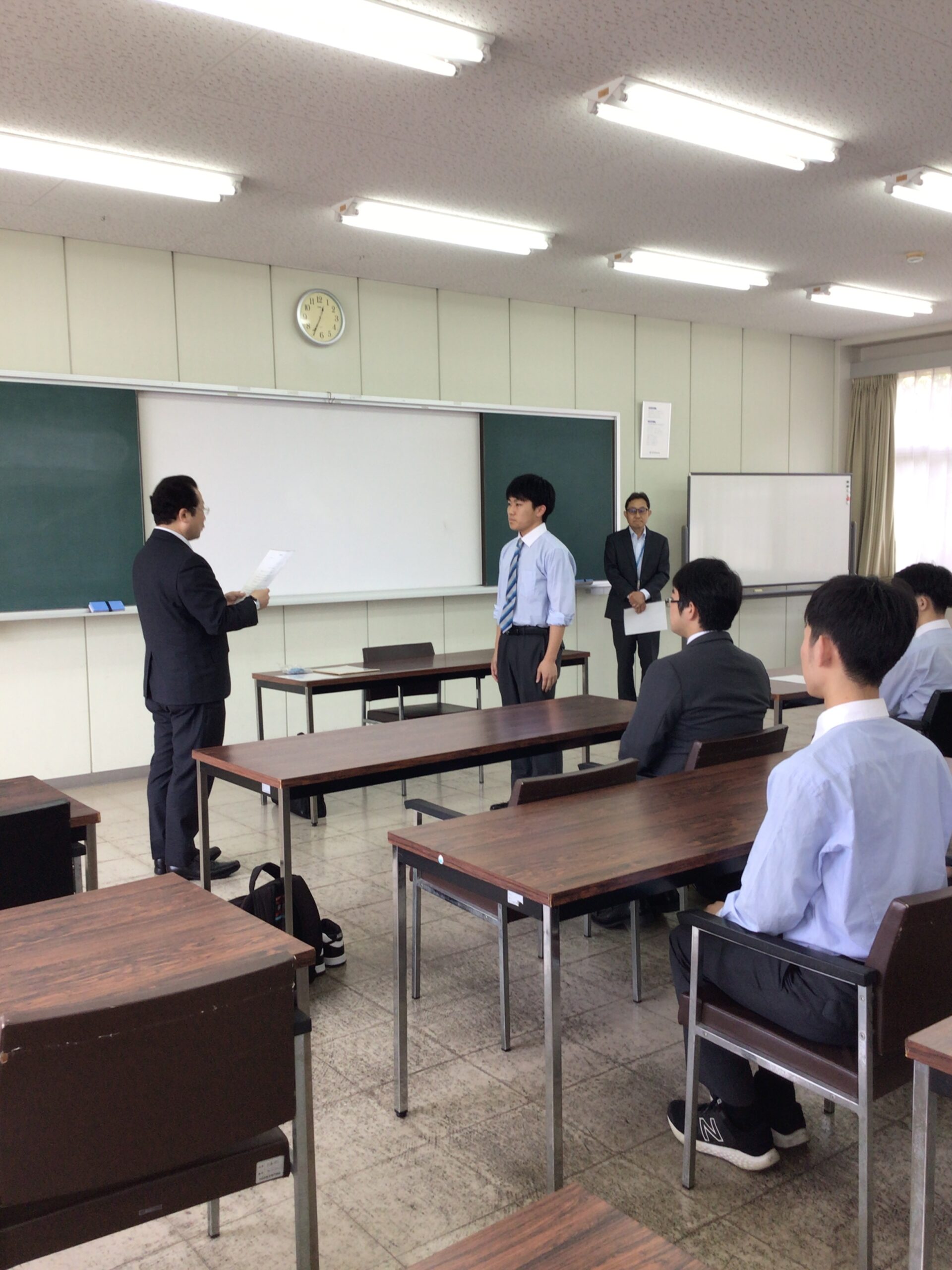 e.TEAM ANAによる内々定通知書授与式を実施しました。 | 中日本航空専門学校-cna